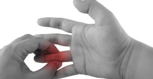 How to Tell If Finger Is Broken or Sprained - Findlocal Doctors